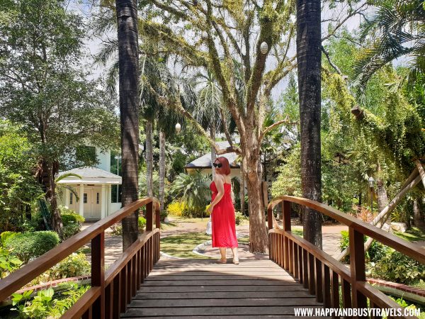 Where to Stay in Boracay? - Happy and Busy Travels