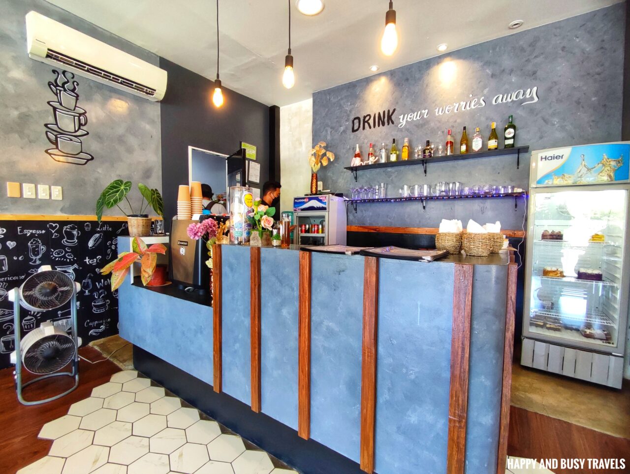 The Avenue Cafe Bar and Restaurant - Happy and Busy Travels