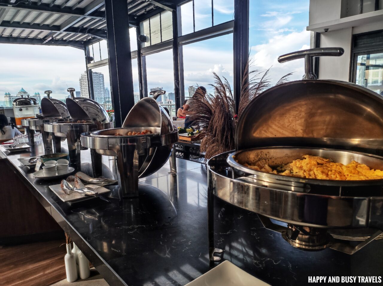 Yello Hotel, Cebu City - Happy and Busy Travels