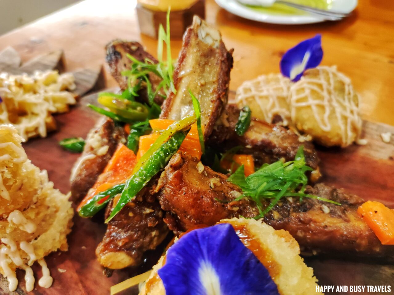 Bassa Bar and Villa - Happy and Busy Travels