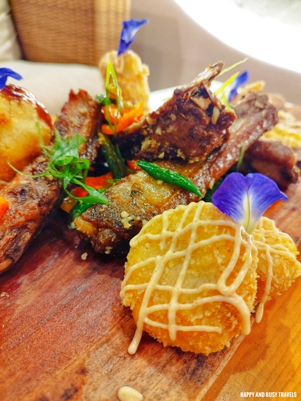 Bassa Bar and Villa - Happy and Busy Travels