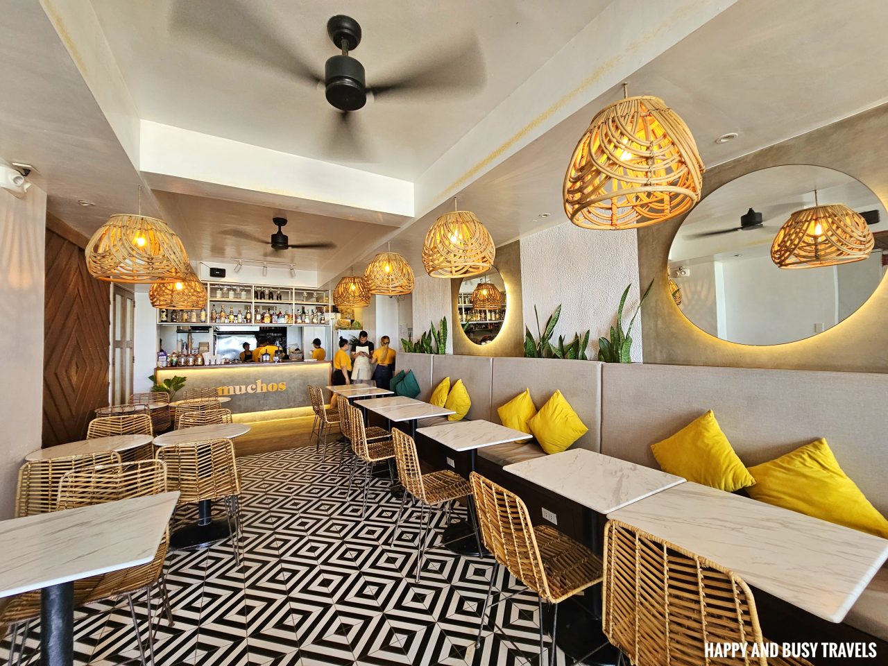 Muchos Boracay - Happy and Busy Travels