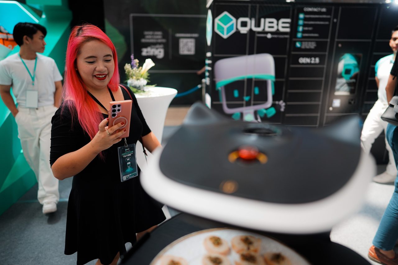 Qube Smart Lockers Grand Launch - Happy and Busy Travels